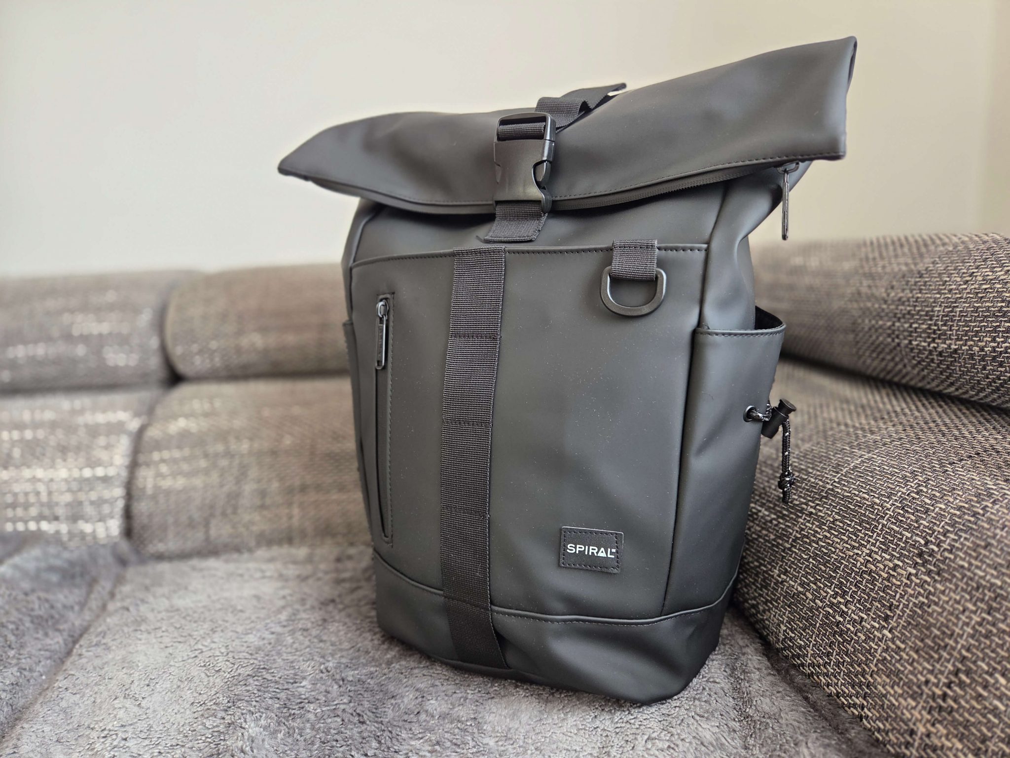 What’s In My Travel Tech Backpack – Summer 2025